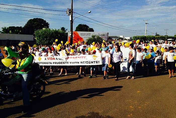 Passeata pela paz no trânsito em Sorriso maio 2014 -2 (divulgação) | Só ...