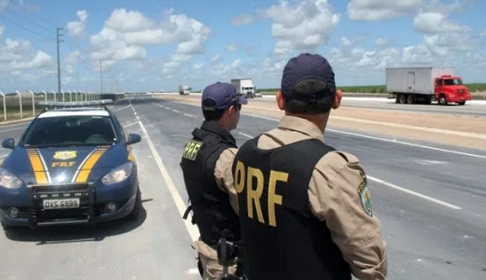 Polícia rodoviária federal, PRF, blitz, operação, policiais, viaturas ...