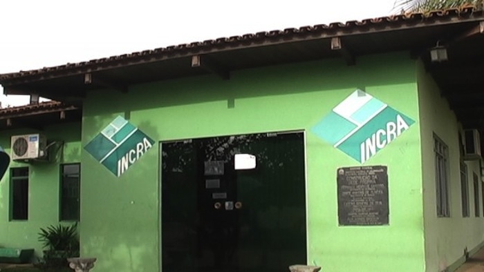 Sede do Instituto Nacional de Colonização e Reforma Agrária em Guarantã ...