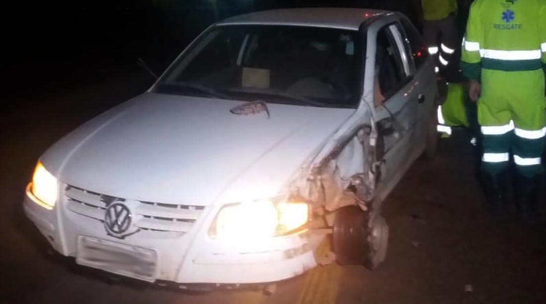 Pneu estoura e veículo acaba sendo atingido por carreta na 163 em Sinop ... Pneu estoura e veículo acaba sendo atingido por carreta na 163 em Sinop ...
