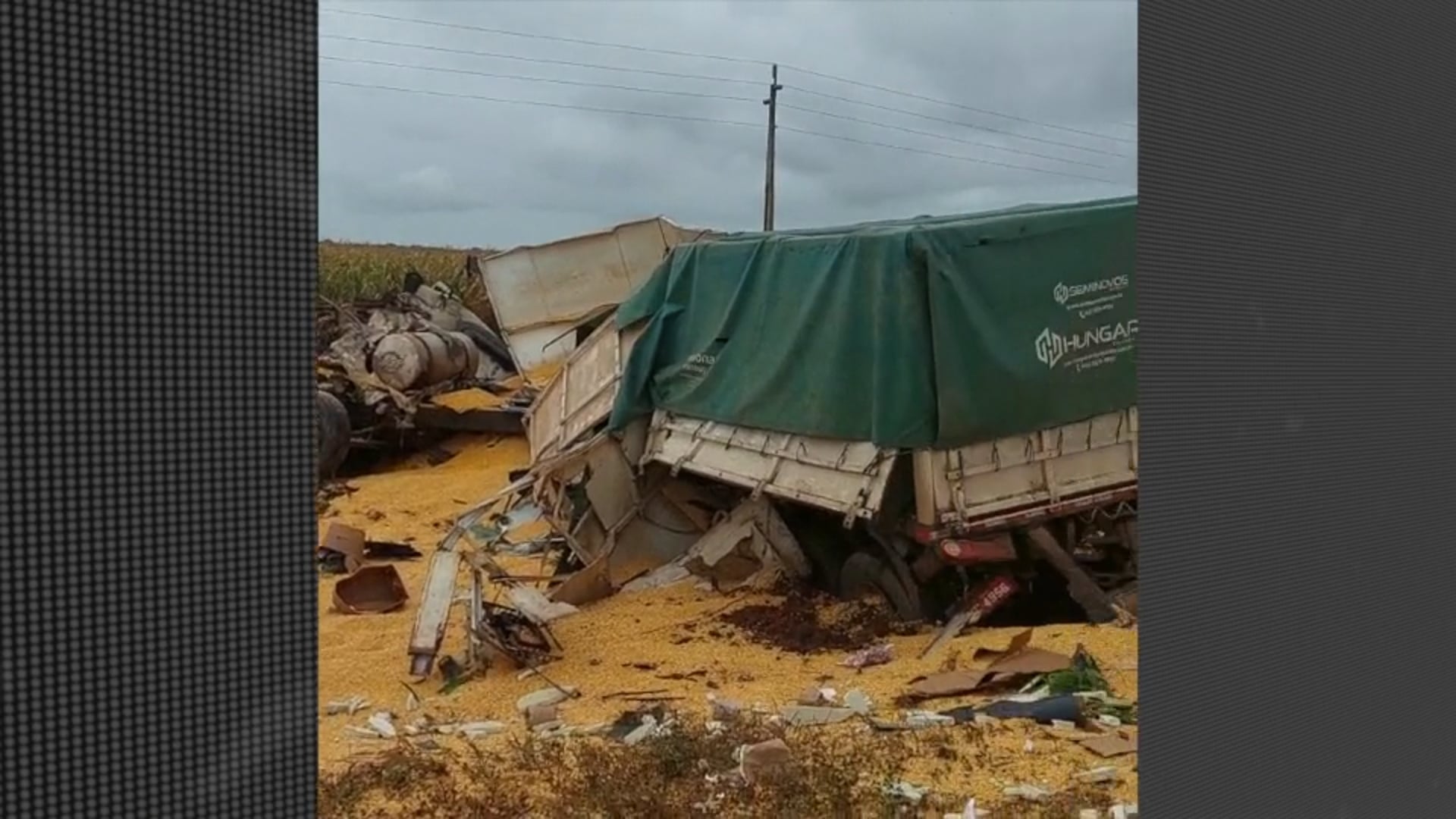 Acidente destrói carretas na 163 entre Lucas do Rio Verde e Nova Mutum; 1 morto | Só Notícias