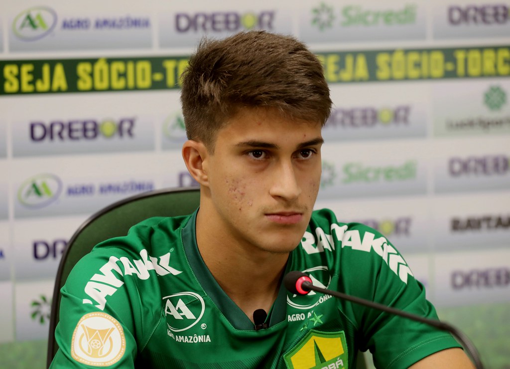 Meia-atacante Gabriel Pirani é apresentado no Cuiabá; “sou um jogador ...
