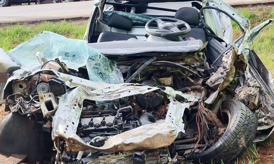 Ferido em colisão entre carro e carreta na 163 em Sinop é resgatado por helicóptero do Ciopaer ...