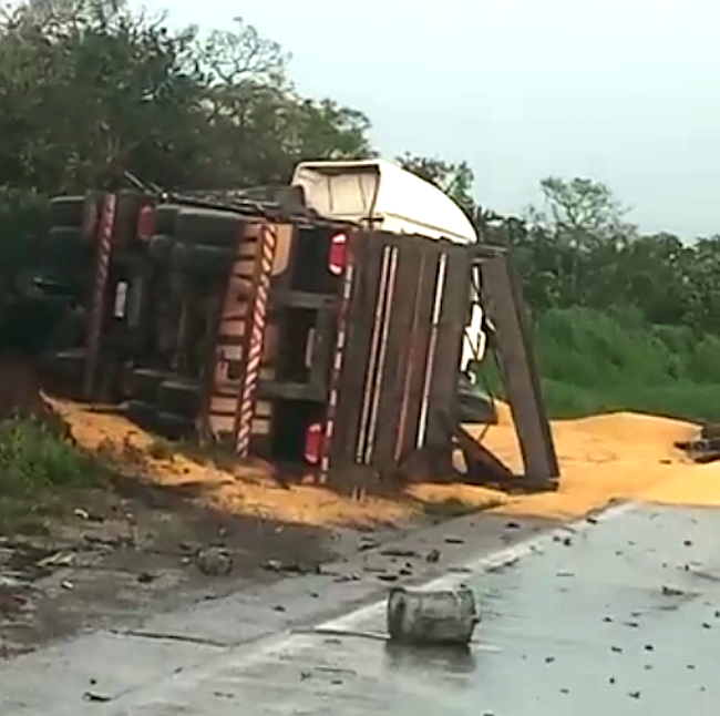 Identificados mortos em acidente entre carro e carreta na BR-163 no Médio Norte | Só Notícias