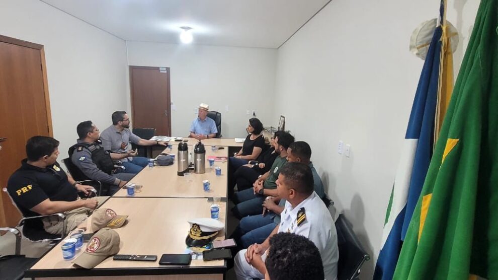 Sinop: lançado comitê de “gestão do fogo” para combate às queimadas ... Sinop: lançado comitê de “gestão do fogo” para combate às queimadas ...