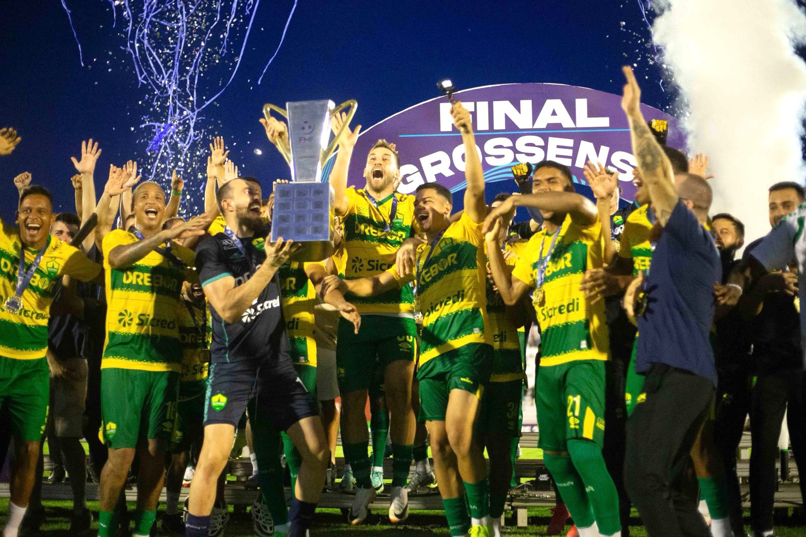 Cuiabá tem menor endividamento entre os 20 principais clubes do país ...