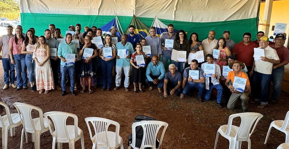 Moradores de assentamento em Mato Grosso recebem escrituras após 46 anos de espera | Só Notícias