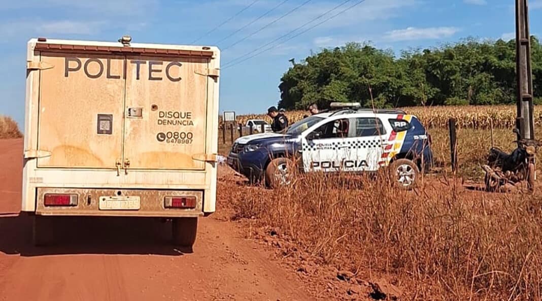 Carro cai em vala, motorista fica preso às ferragens e morre em Sinop ...